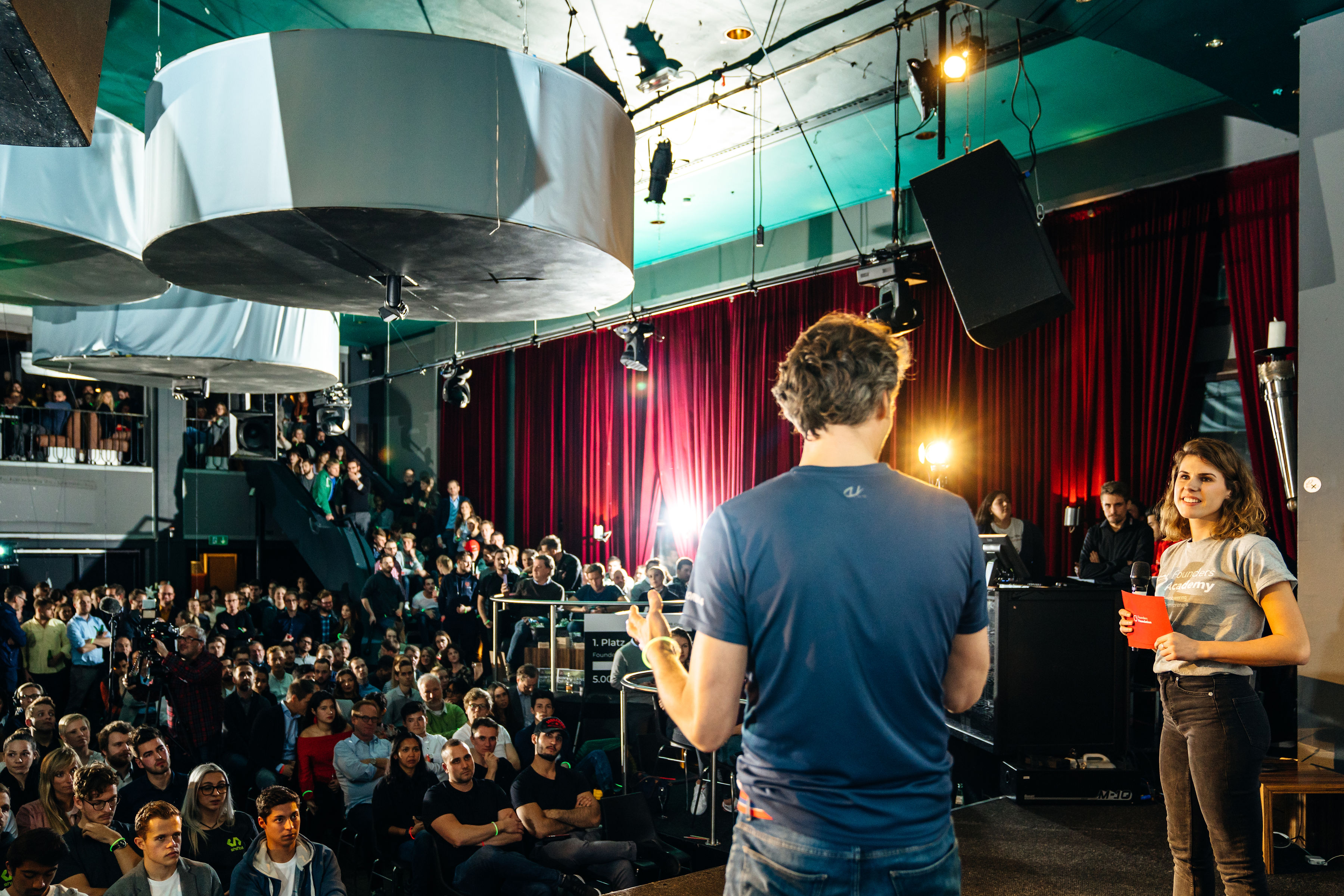 Winning Top Talents & Building Teams - Sebastian Borek - Clarity