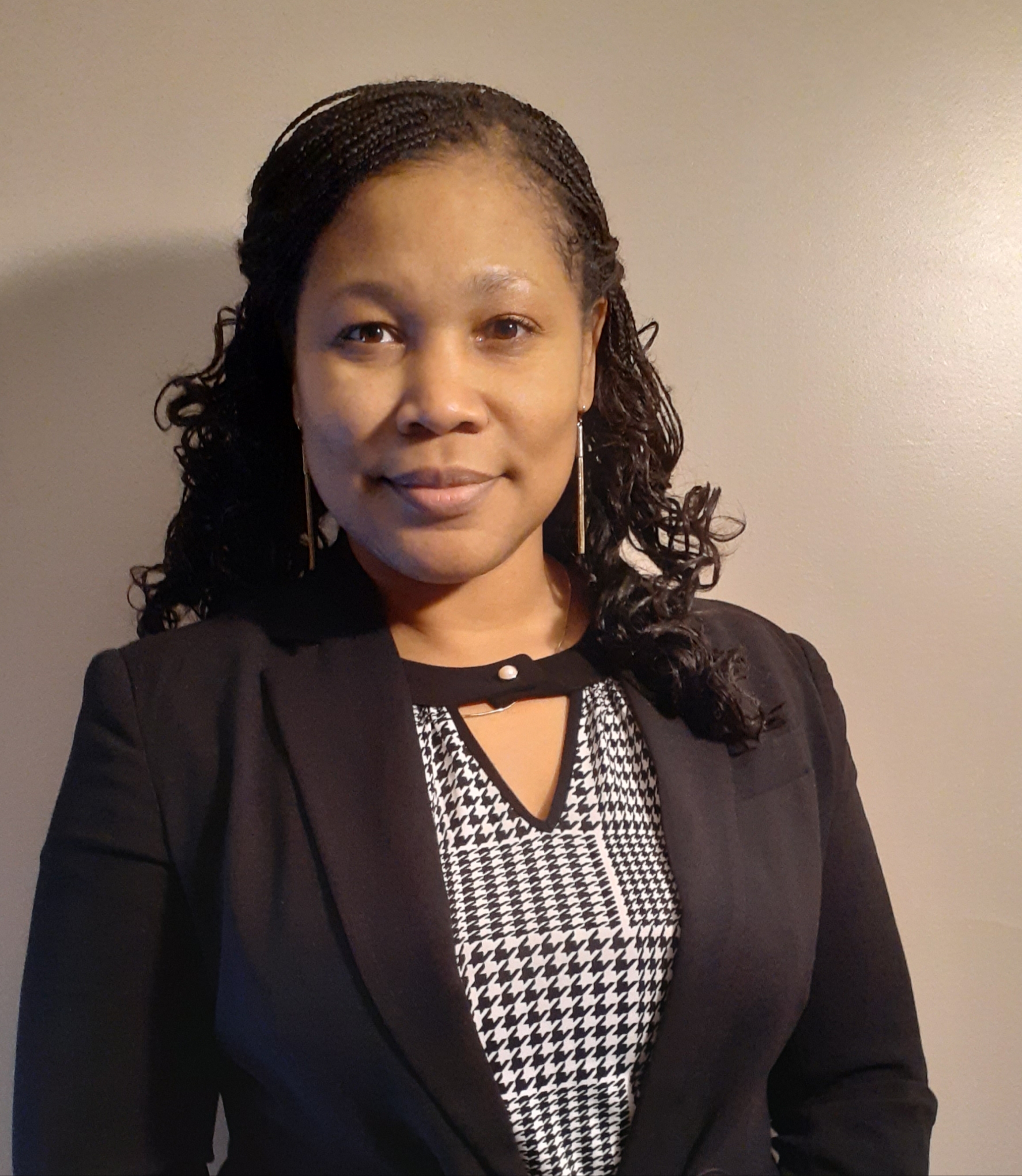 Akiesha Foster - Government Contracting Expert - Clarity