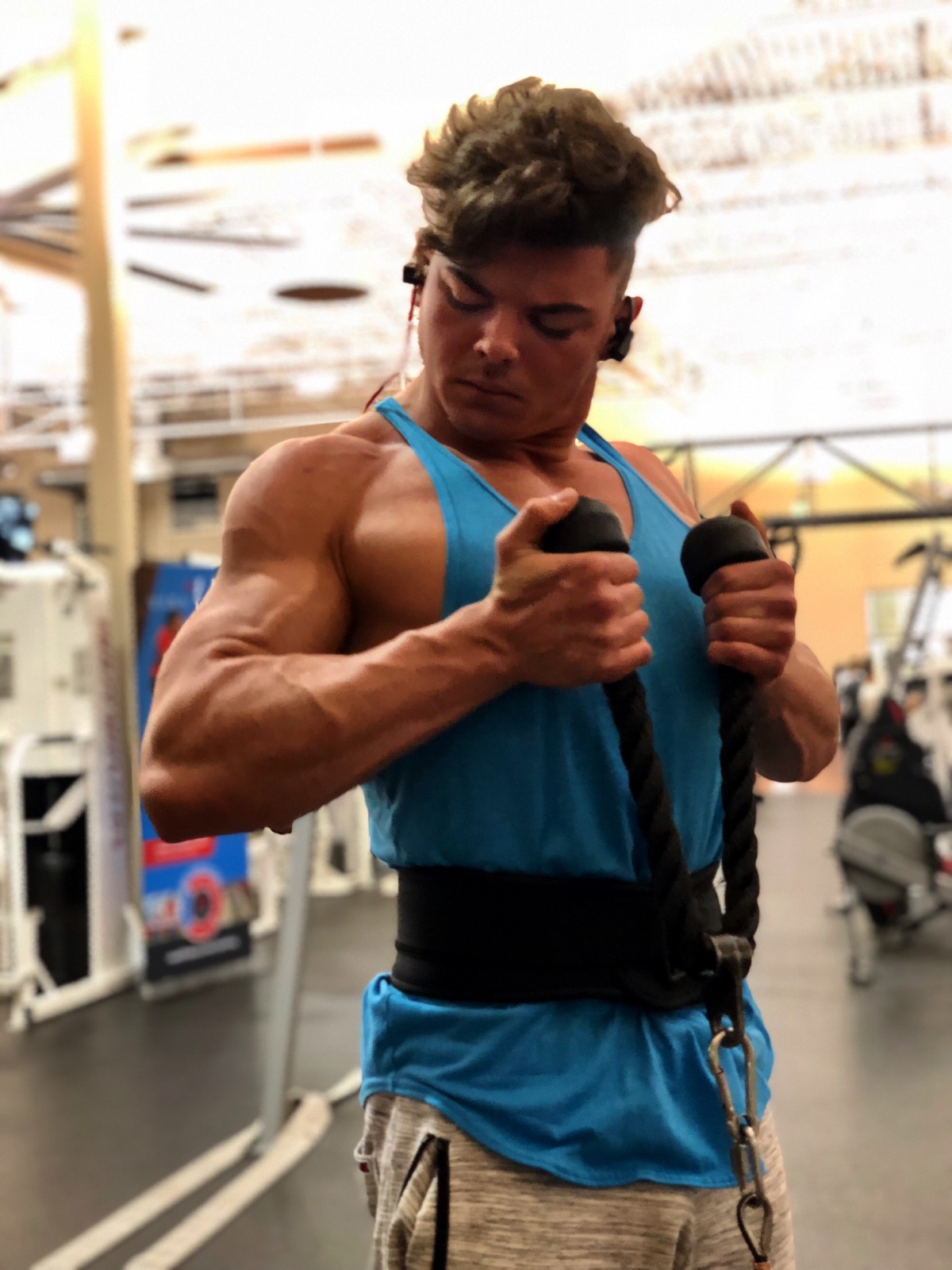 Mitchell Rose - Dieting and Workout Routines Expert - Clarity