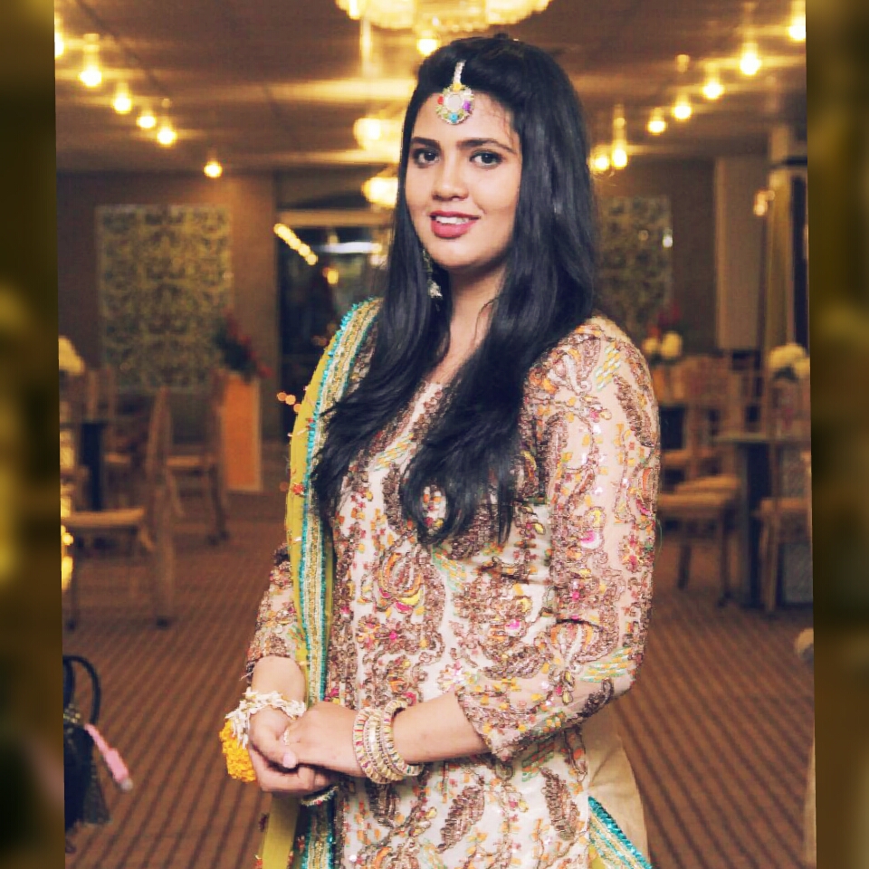 Hadiya Zafar - I Will Give You Advice on Business and Relationship ...