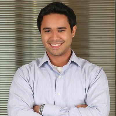 Creating a Pitch Deck / Fundraising Materials - Christopher Ballesteros ...