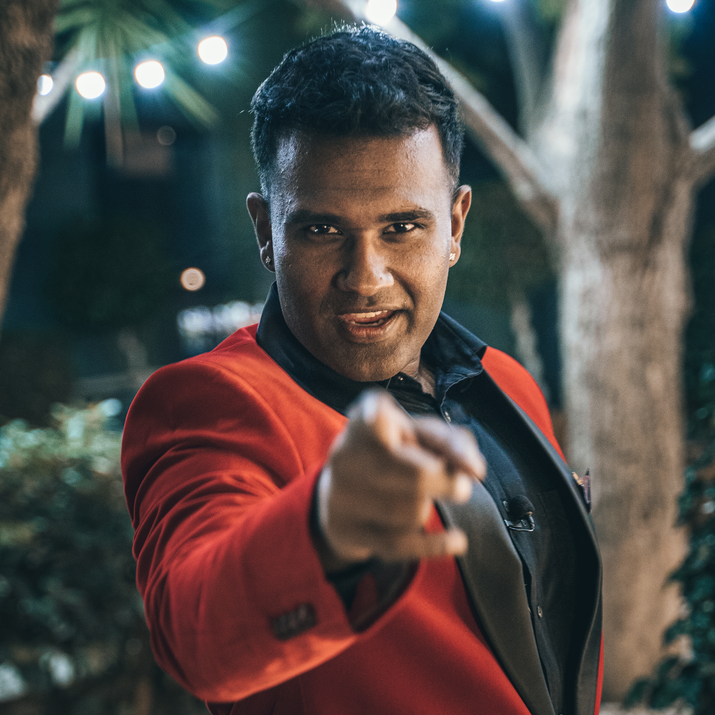 Dan Ram - Public Speaking & Personal Branding Expert - Clarity