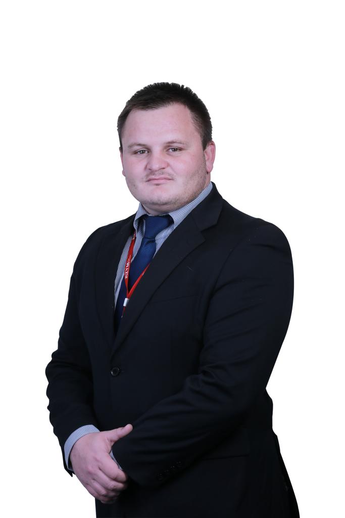 Pieter Moolman - I Will Give Advice on Swimming Pool Maintenance ...