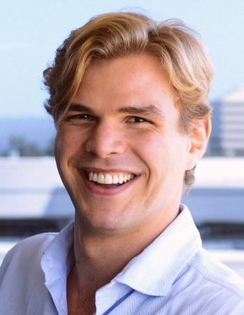 Daniel Coffey - Customer Engagement Expert - Clarity