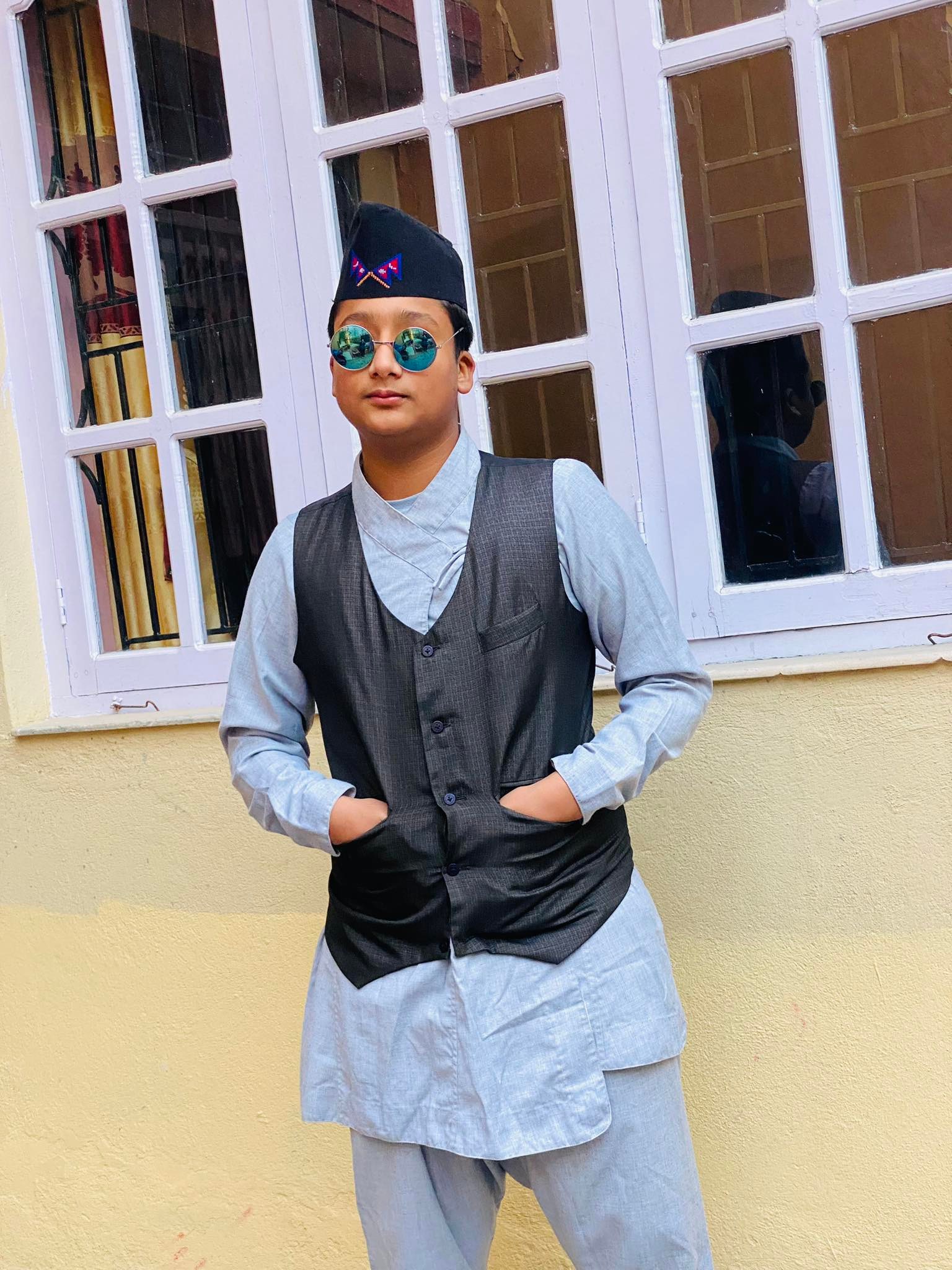 Aayush DHIMAL - I Will Givw You Advice on Relationship Expert - Clarity