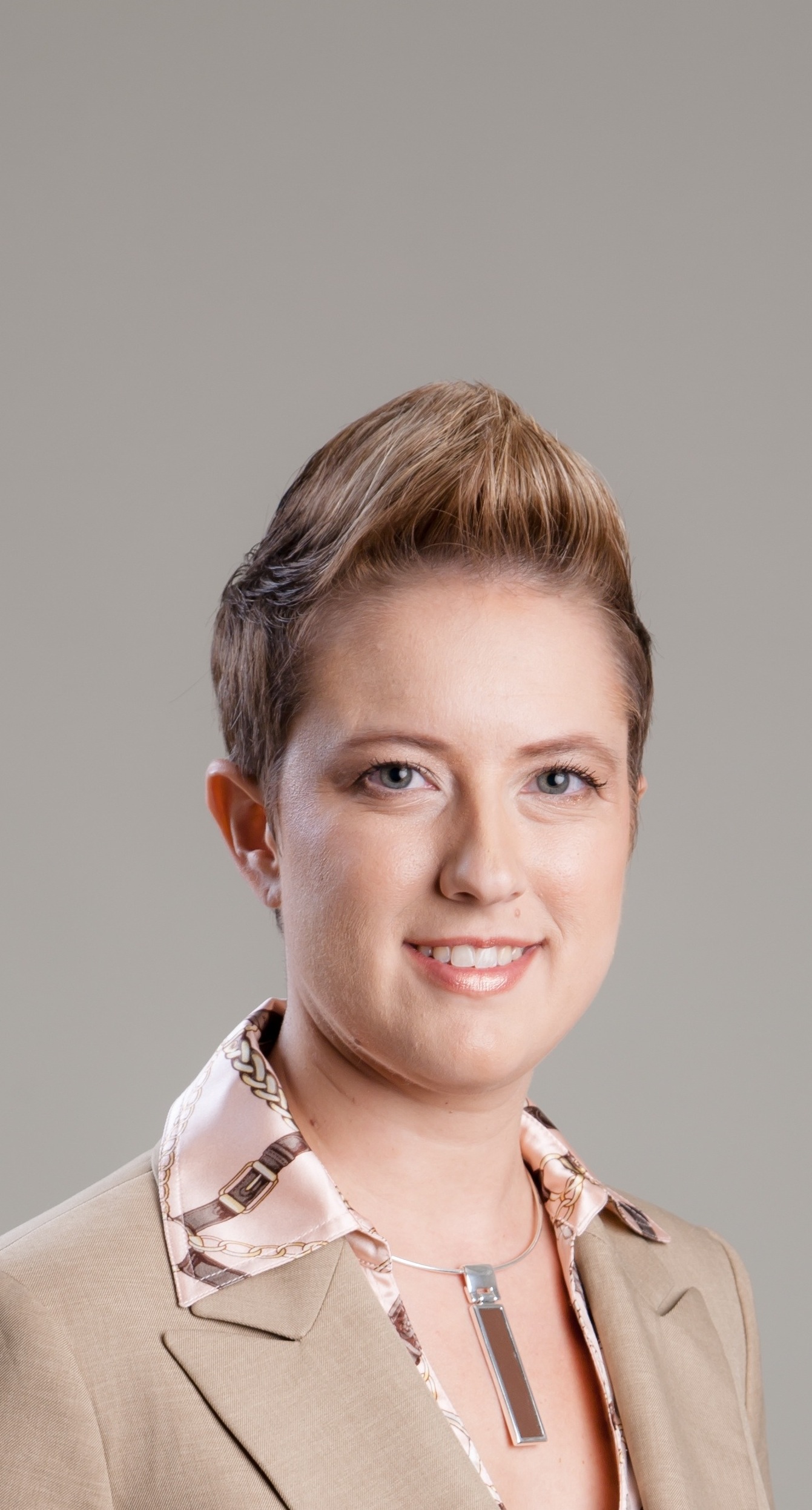 Dawn Elyzabeth - Intrapreneurial Success Expert - Clarity