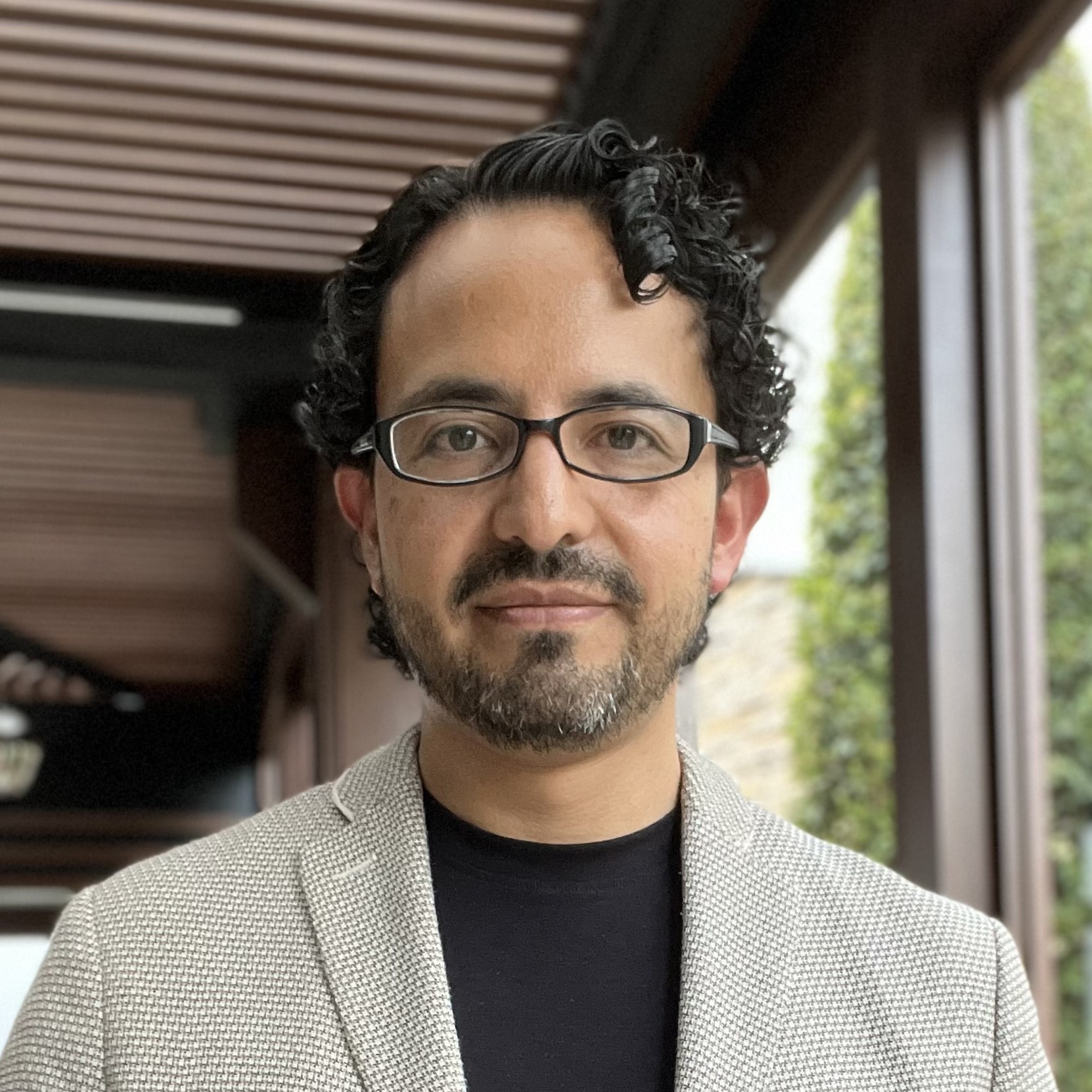 Xavier Moreano - Expert Advice on Strategy and Planning & Expert Advise ...