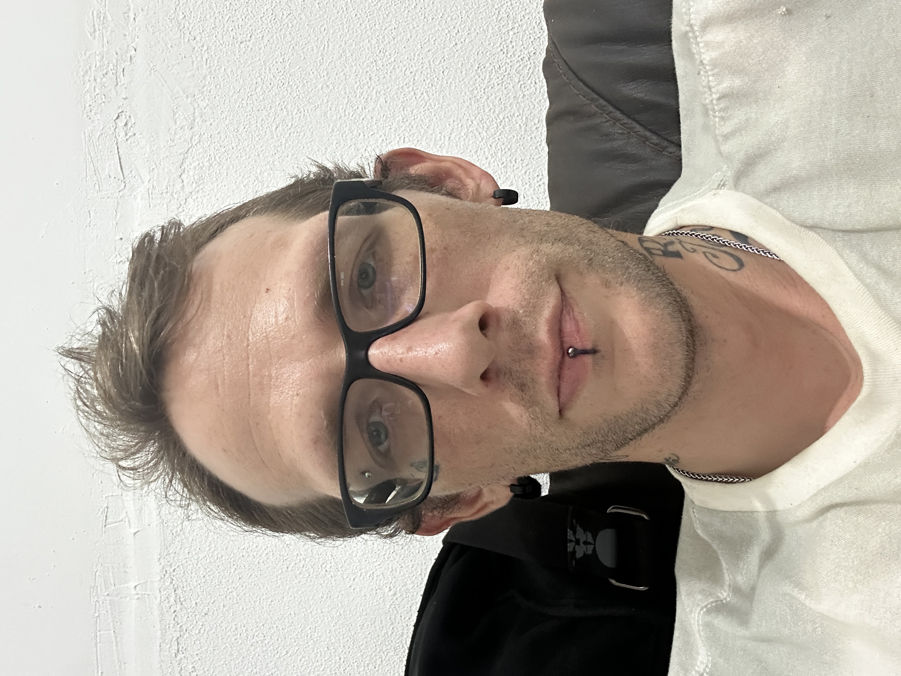 phoenix constantine-rees - Listening Ear Expert - Clarity