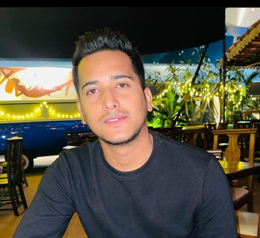 Amish Siddiqui - Life and Work Expert - Clarity