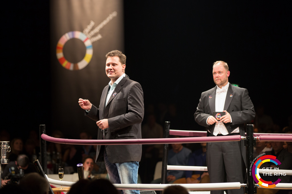 Business Model Canvas - Justin Coetzee - Clarity