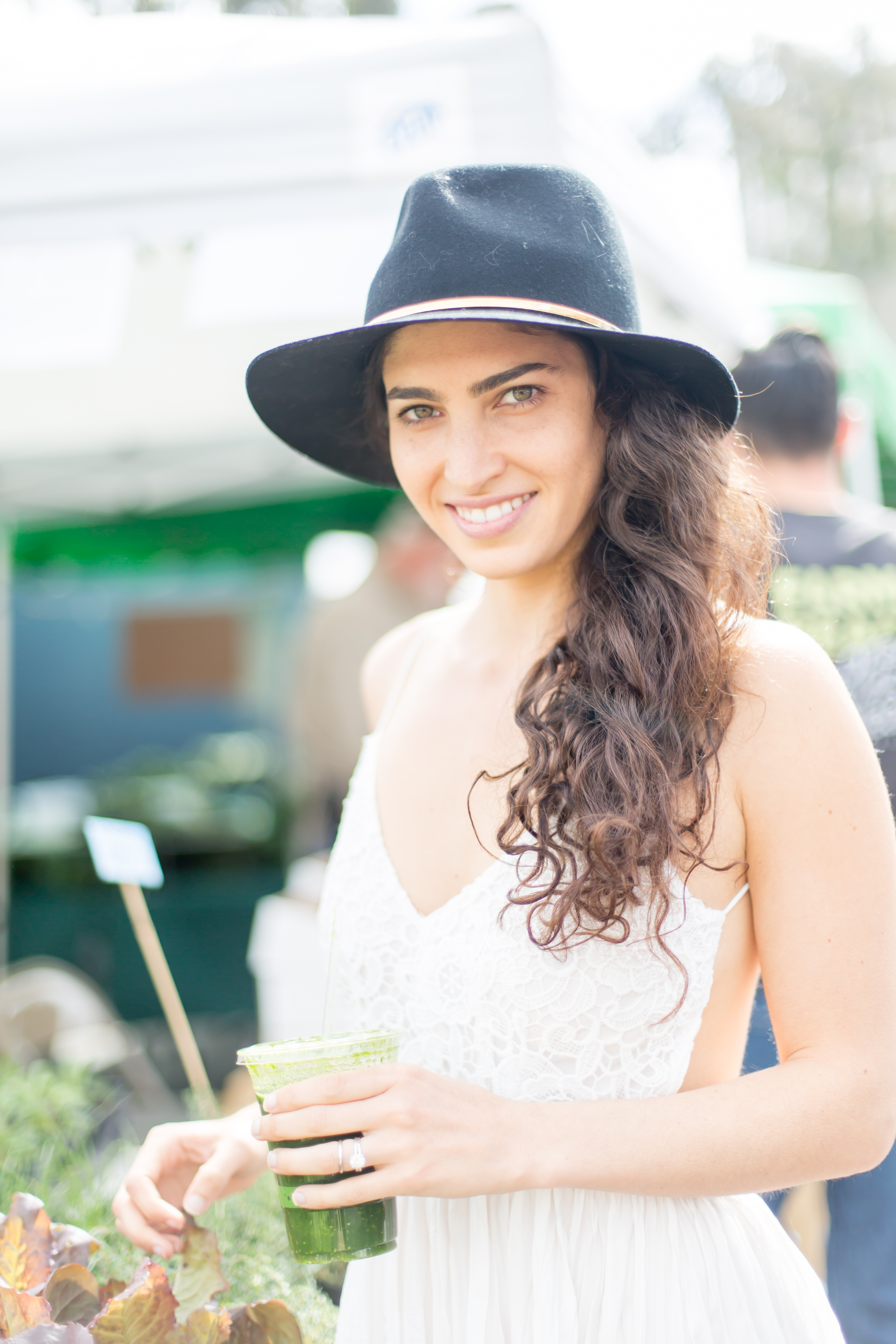 Janna Lozowsky - Make the Right Choice Expert - Clarity