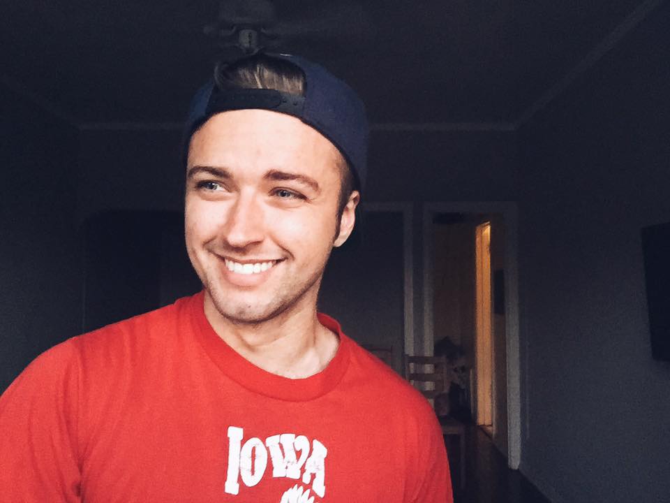 Charlie Poulson - Authentic Graphic Design Advice Expert - Clarity