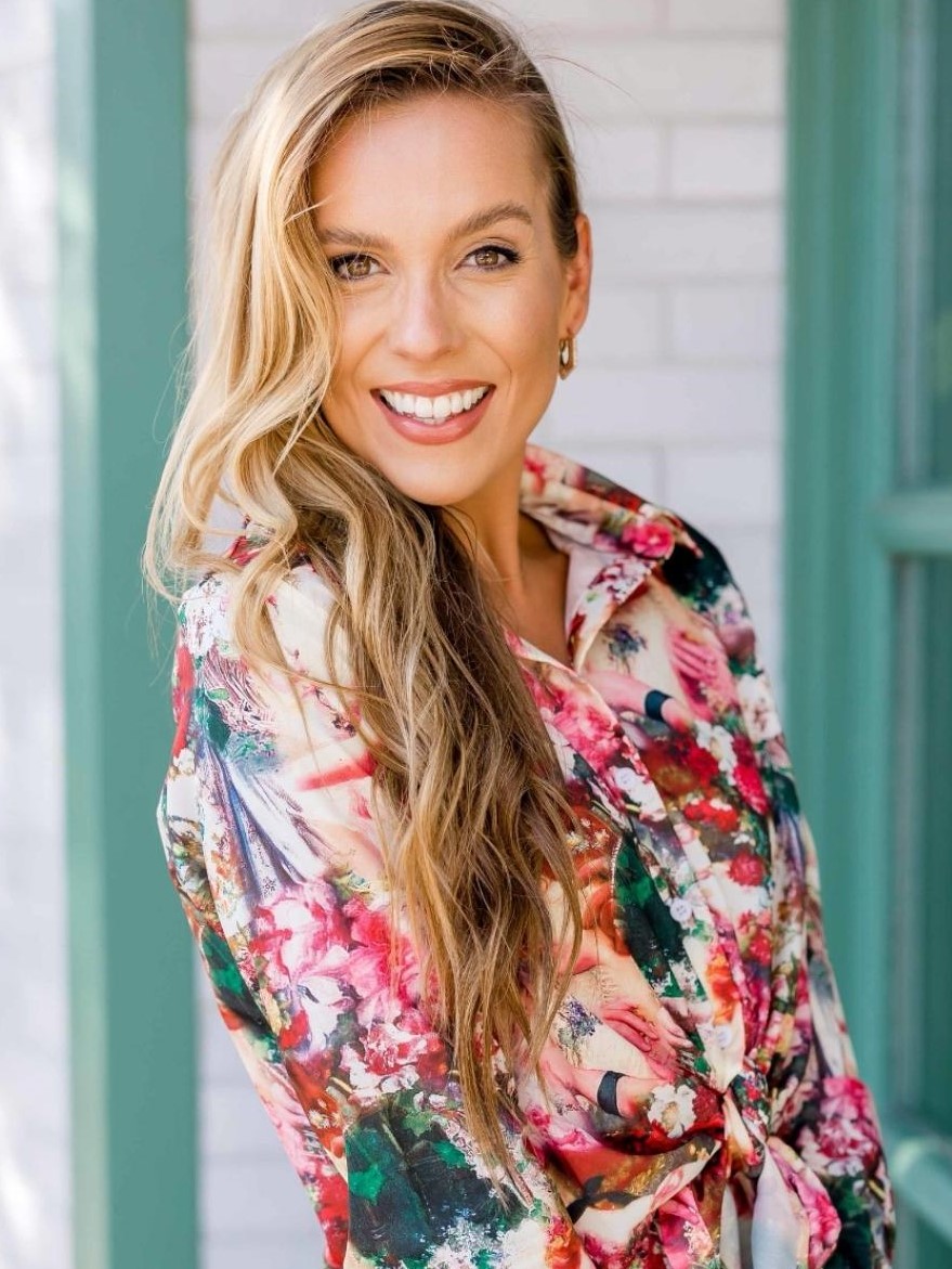 Meet Our Team Members - Lakes Sotheby's