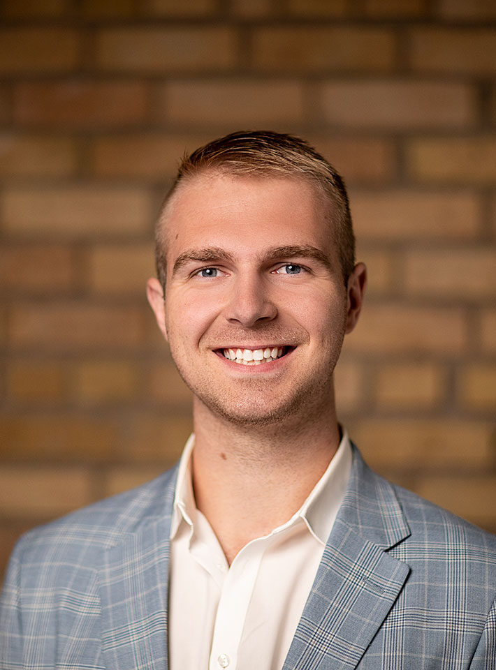 Agent Bio & Listings - Lakes Sotheby's