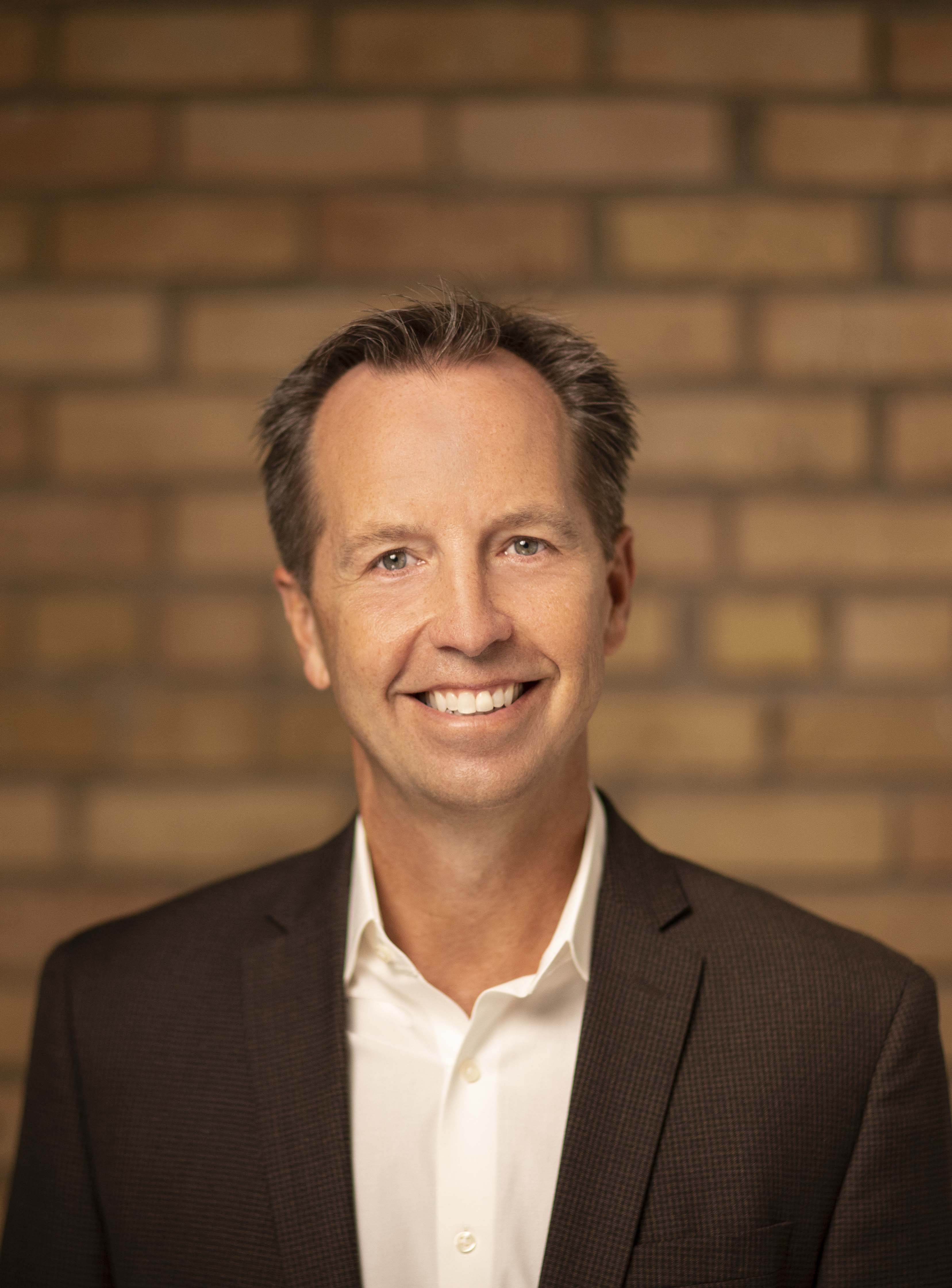 Meet Our Team Members - Lakes Sotheby's