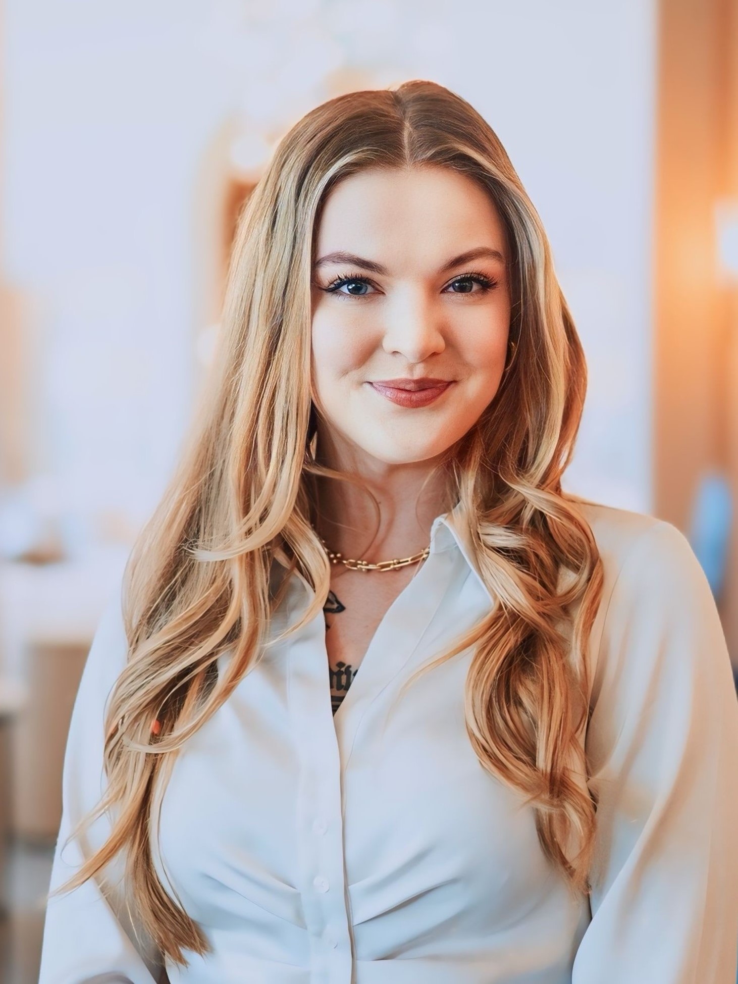 Meet Our Team Members - Lakes Sotheby's