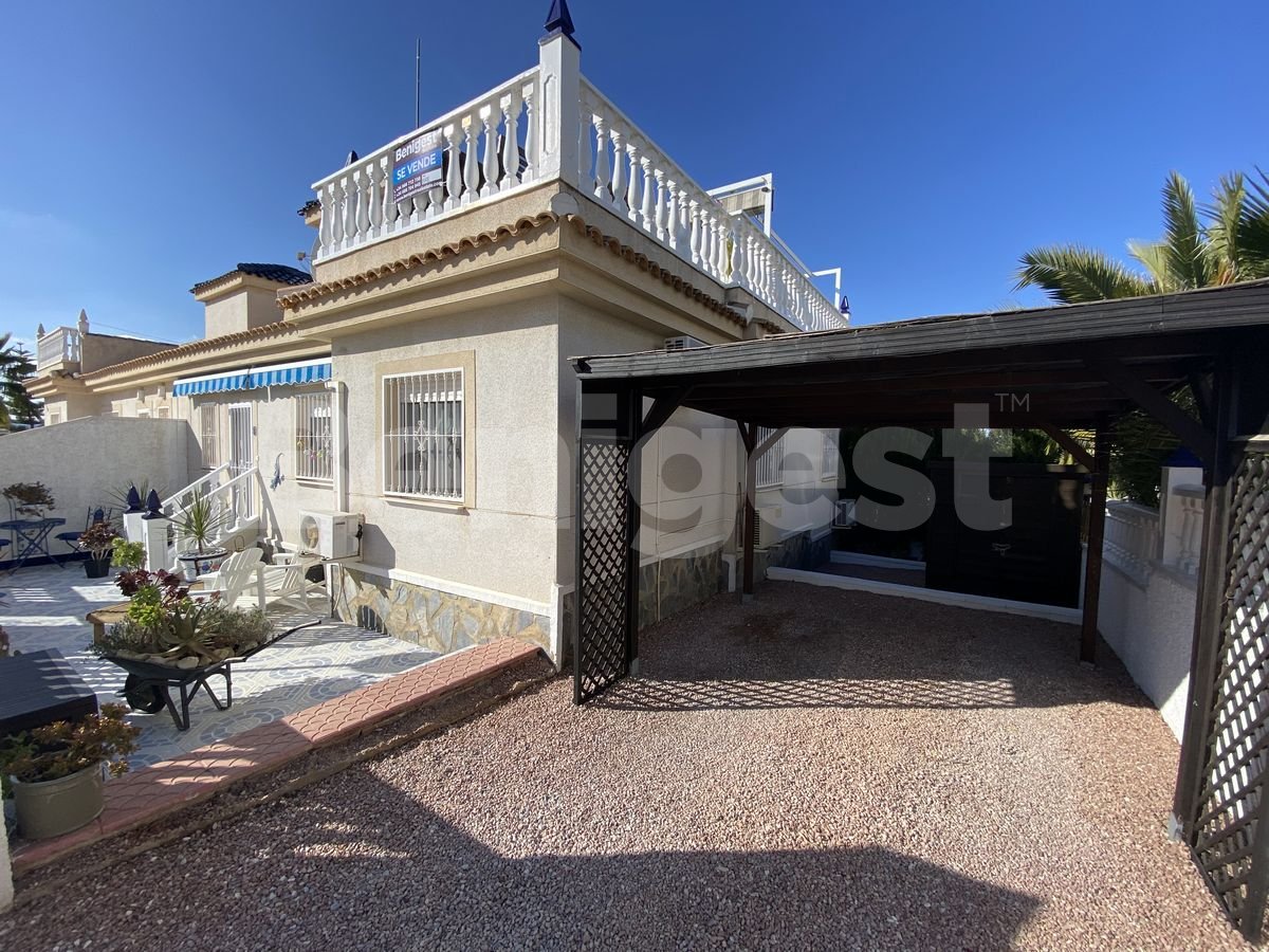 Townhouse for sale in Rojales - €159,950 (BRE402)