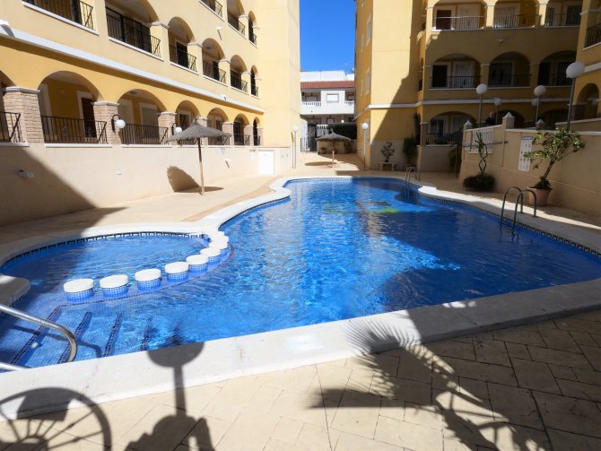 Apartment for sale in Algorfa - €84,950 (410452)