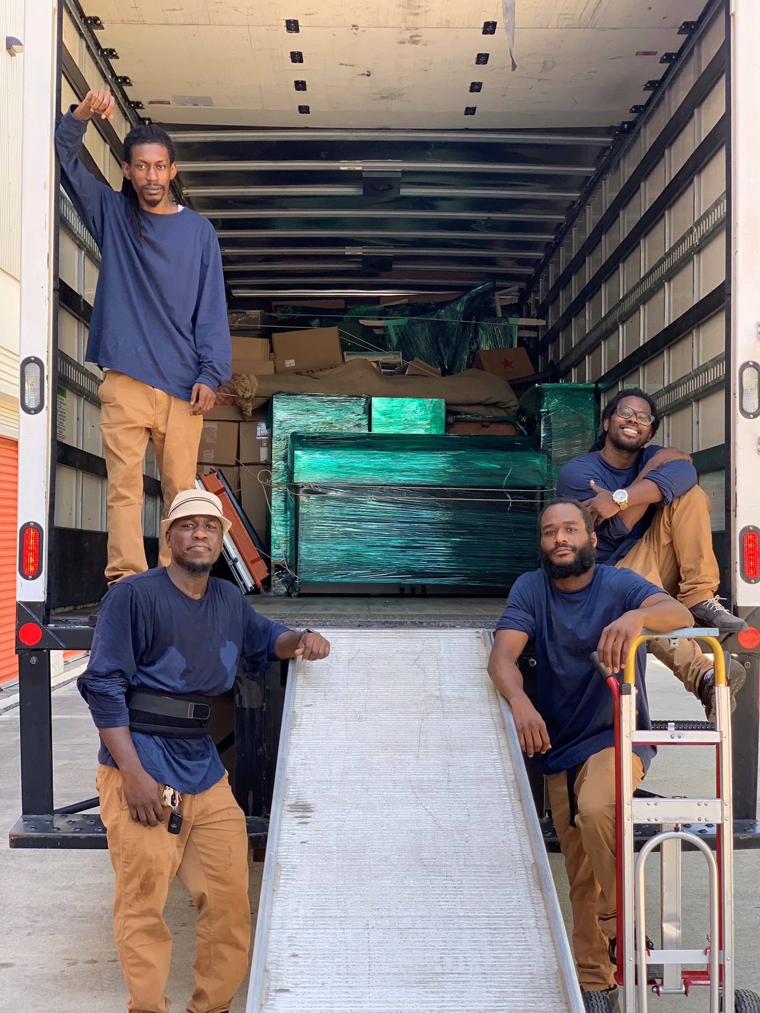 Blue Movers LLC - Local Movers in Jonesboro, GA | HireAHelper