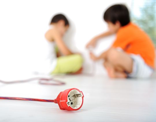 Helping Keep Kids Safe Around Electricity | Edison International | Newsroom
