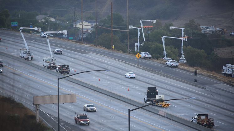 Helicopter Pulls Power Lines Across 57 Freeway as SCE Continues Work on ...