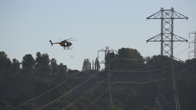 Helicopter Pulls Power Lines Across 57 Freeway as SCE Continues Work on ...