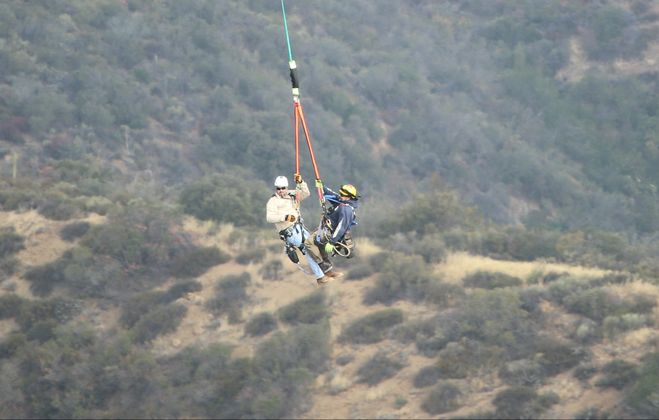 VIDEO: Linemen Take Flight to Upgrade Transmission Lines | Edison ...
