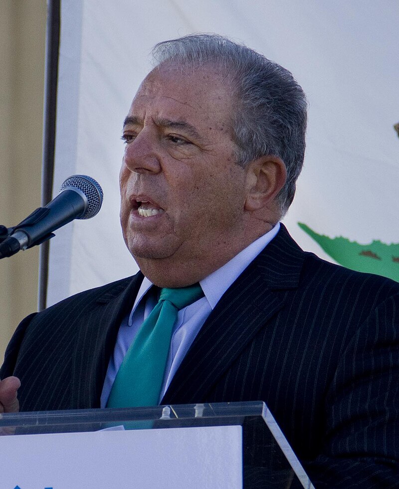 Remembering Bob Foster: Former SCE President and Long Beach Mayor Who ...