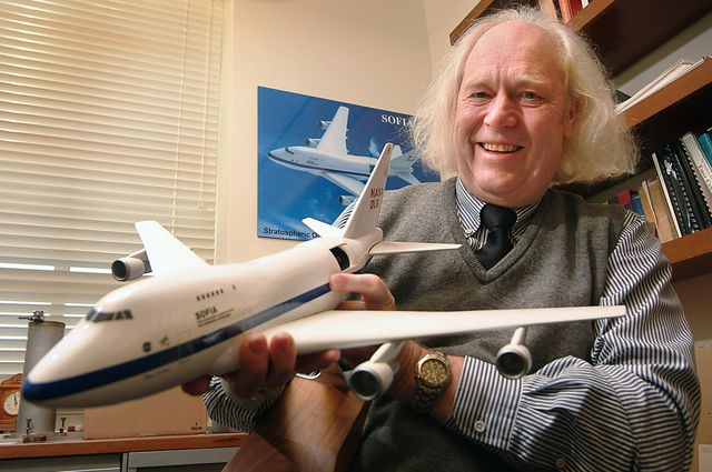 Becklin selected for American Astronomical Society lectureship | UCLA