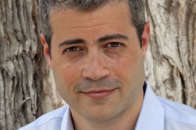 Which ads are winners? Your brain knows better than you do | UCLA