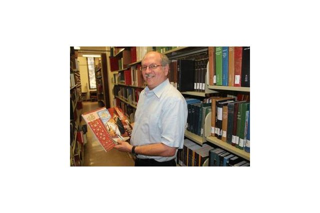 Middle East Librarians Association honors David Hirsch | UCLA