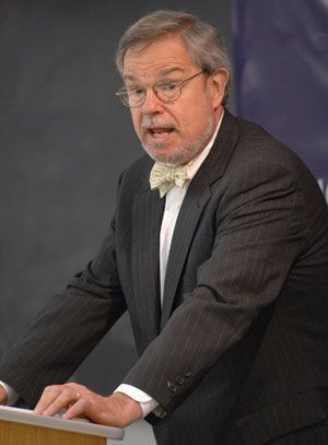 Photo | professor-experience | UCLA