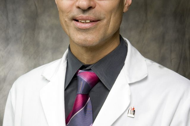 Doctor honored for humanism | UCLA