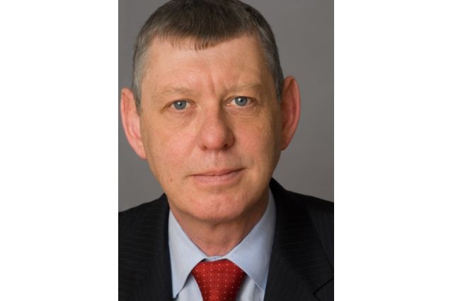 Farmer awarded economic science prize for new research | UCLA