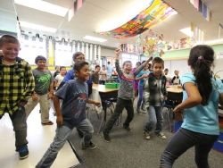 Instant Recess — a 10-minute fitness break — takes off around campus | UCLA