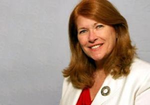 Jackie Reynolds receives 2014 EXCEL Award for outstanding leadership | UCLA