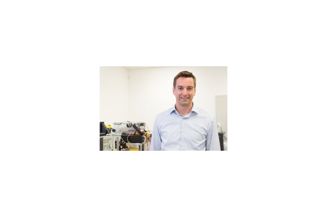 Robert Candler receives $1M grant for compact X-ray laser research | UCLA