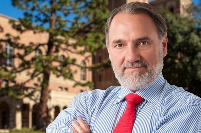 Carlos Alberto Torres addresses UNESCO | UCLA