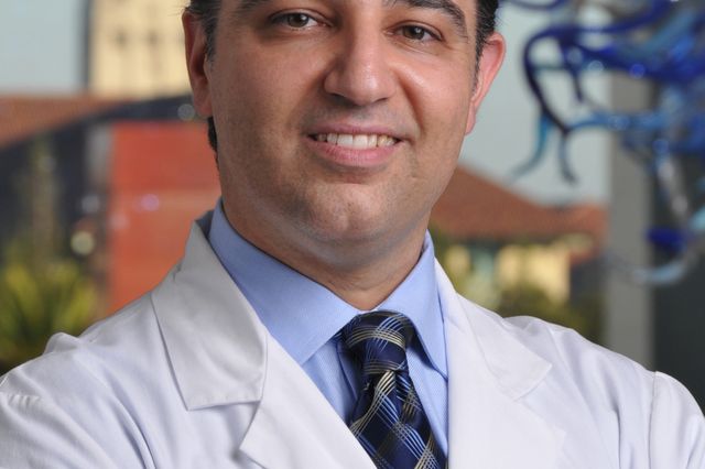 Dr. Reza Ardehali receives award from American College of Cardiology | UCLA