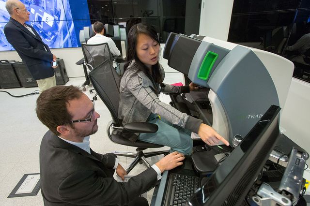 Young physicians take over controls to learn robotic surgery | UCLA