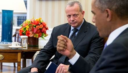 Photo | Retired Gen. John Allen and President Obama | UCLA