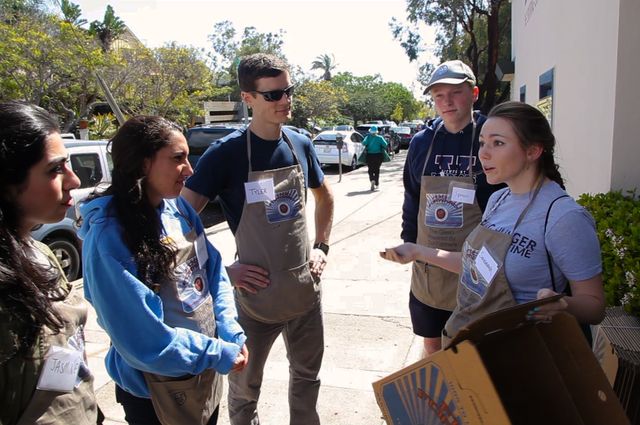 UCLA students lead projects to feed the hungry on campus | UCLA