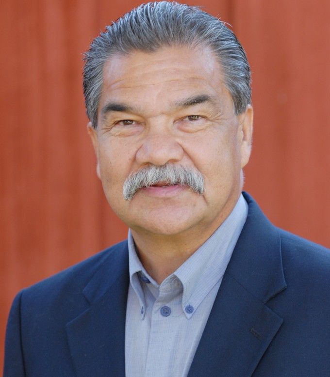 Professor of education honored with Revolutionary Mentor Award | UCLA