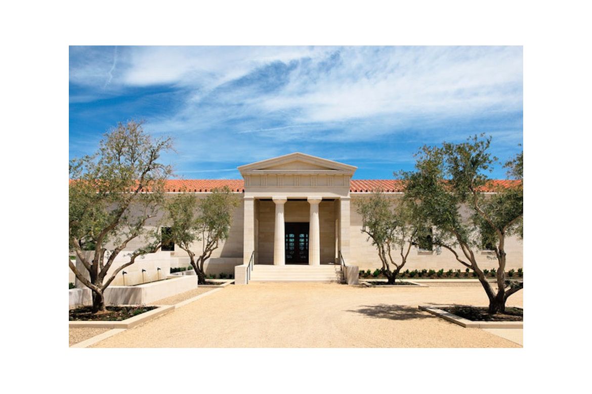 Photo | Packard Humanities Institute's Stoa | UCLA
