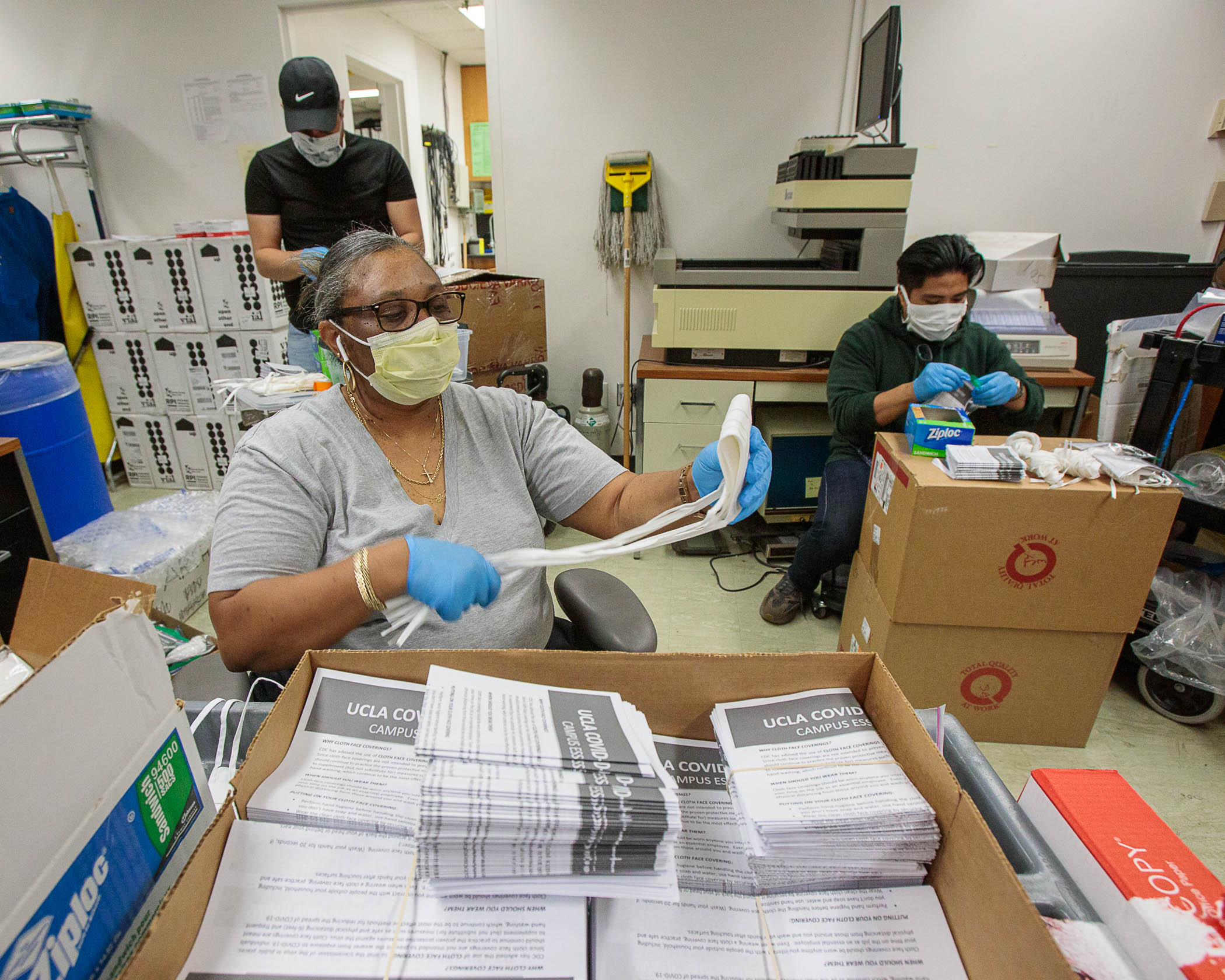 Rise up: Images of Bruin resiliency during COVID-19 | UCLA