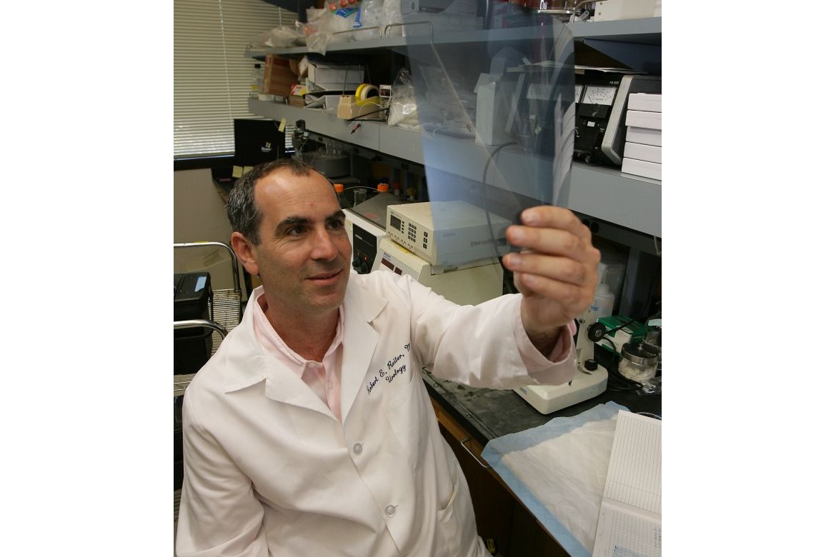 Photo | Dr. Robert Reiter in the lab | UCLA