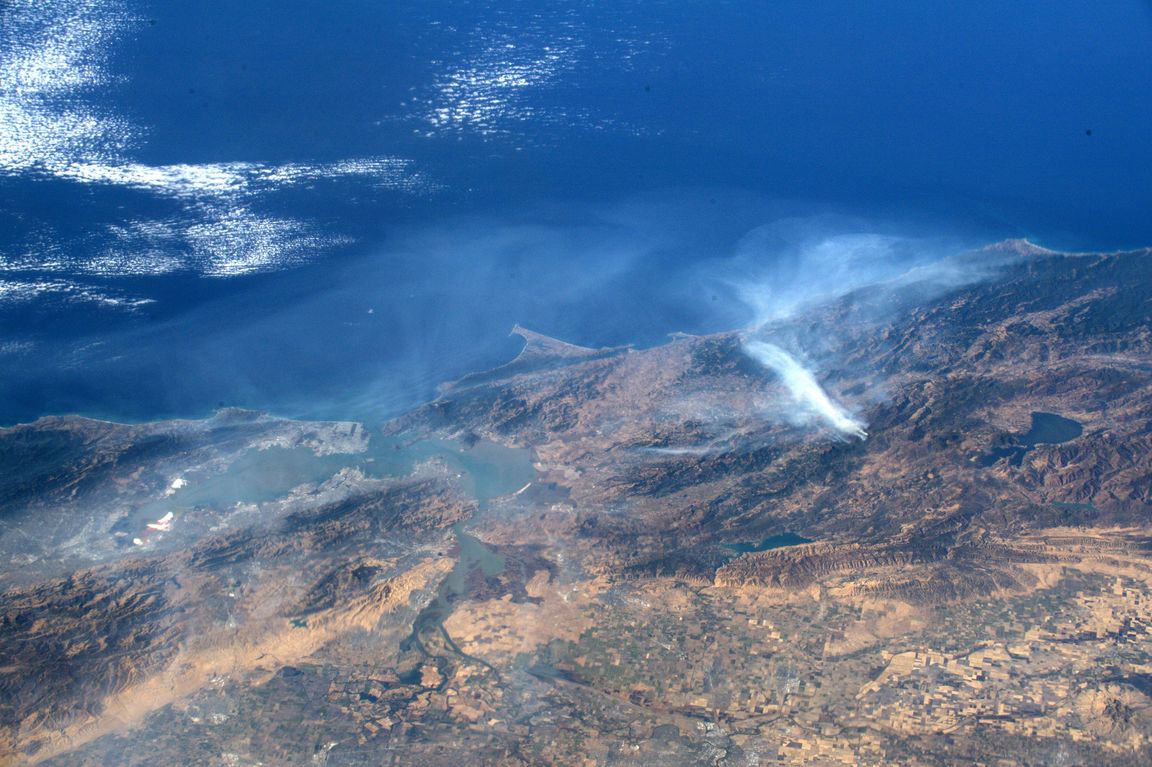 Increasingly frequent wildfires linked to human-caused climate change ...
