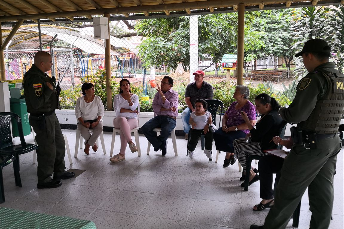 In developing countries, no quick fix for strengthening police–civilian ...