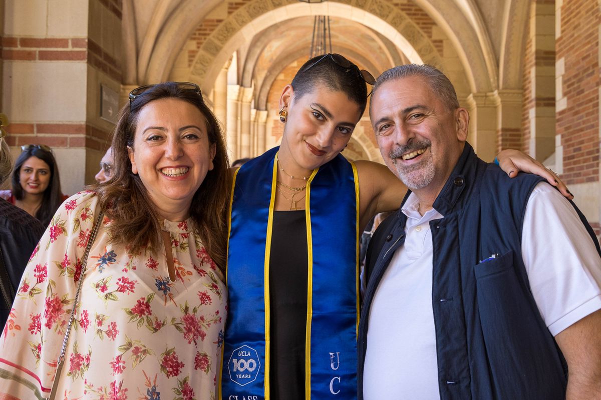 UCLA class of 2020 graduates return to campus to have their moments | UCLA
