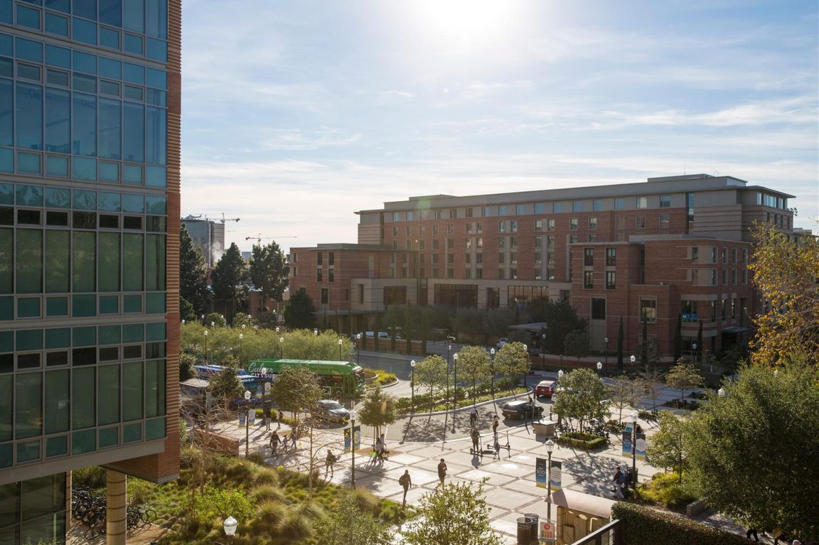 Hybrid, remote work arrangements benefited campus commuters in 2021 | UCLA